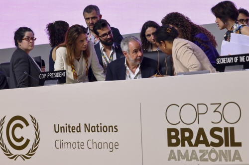 COP30「ムティラオン決定」をひもとく（1） 合意の裏で深まるエネルギーを巡る分断 | ESGグローバルフォーキャスト