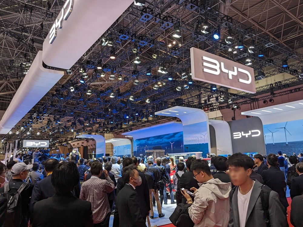 「ギガソーラー」に蓄電池を併設、中国BYDが供給 - 特集 - メガソーラービジネス plus : 日経BP